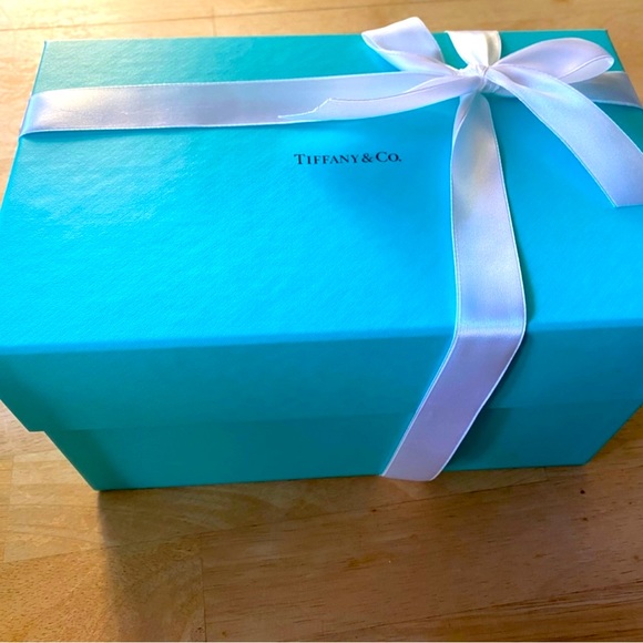 Tiffany & Co. | Other | Tiffany Co Large Box With White Ribbon | Poshmark